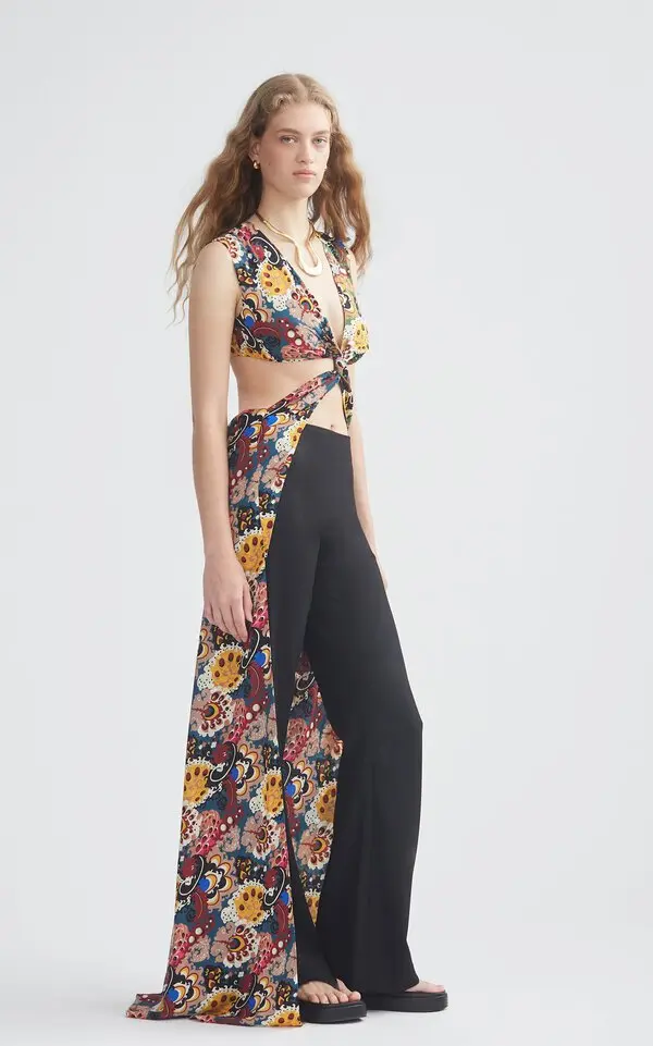 DAR ZÉRO STUDIO Exclusive Printed Silk Long Twist Top