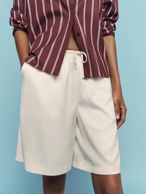 REFORMATION Sandy Satin Short - Ivory