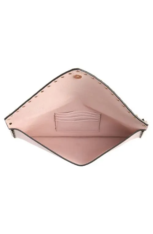 Valentino Garavani Rockstud Leather Clutch - Rose Quartz