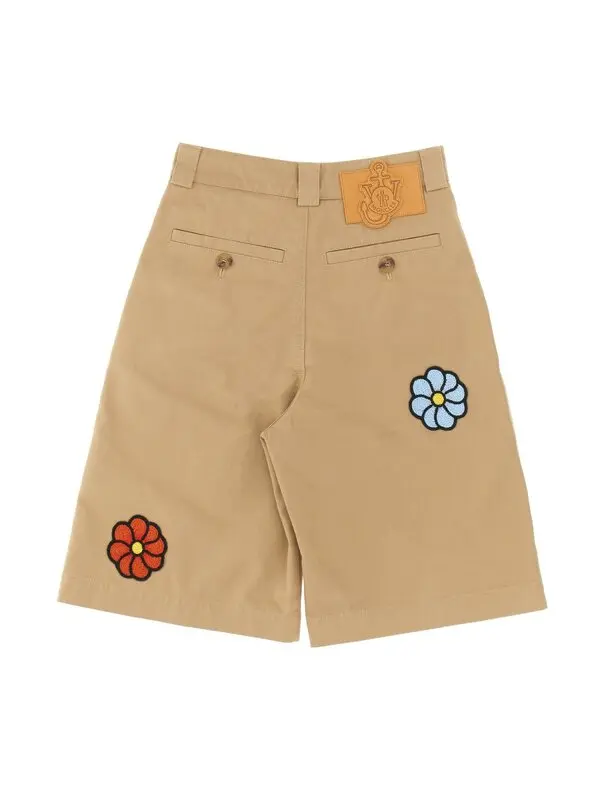 Moncler Jw Anderson Cotton Gabardine Bermuda Shorts With Floral Appliques - Cream