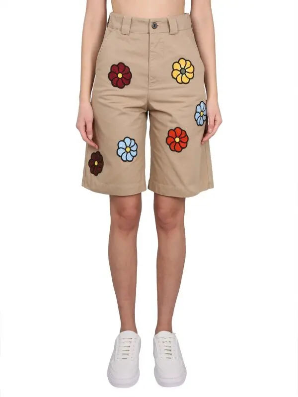 Moncler Jw Anderson Cotton Gabardine Bermuda Shorts With Floral Appliques - Cream