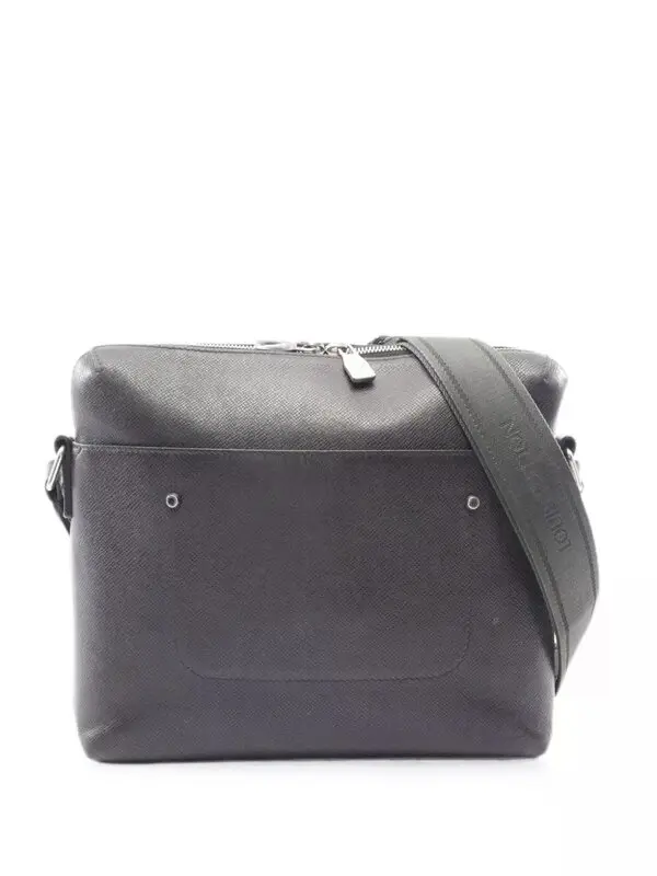 LOUIS VUITTON Grigori Taiga Messenger Bag - Black