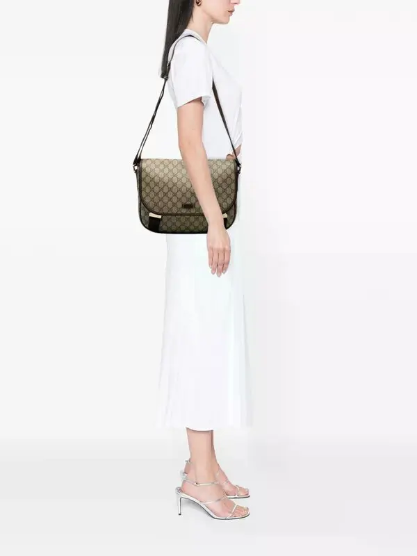 Gucci Gg Supreme Crossbody Bag
