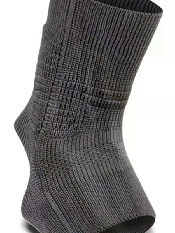 ACCAPI Ribbed Knit Ankle Support Socks