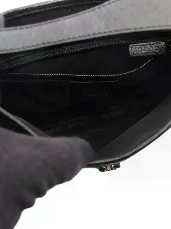 Gucci Gg Canvas Jackie Shoulder Bag - Black