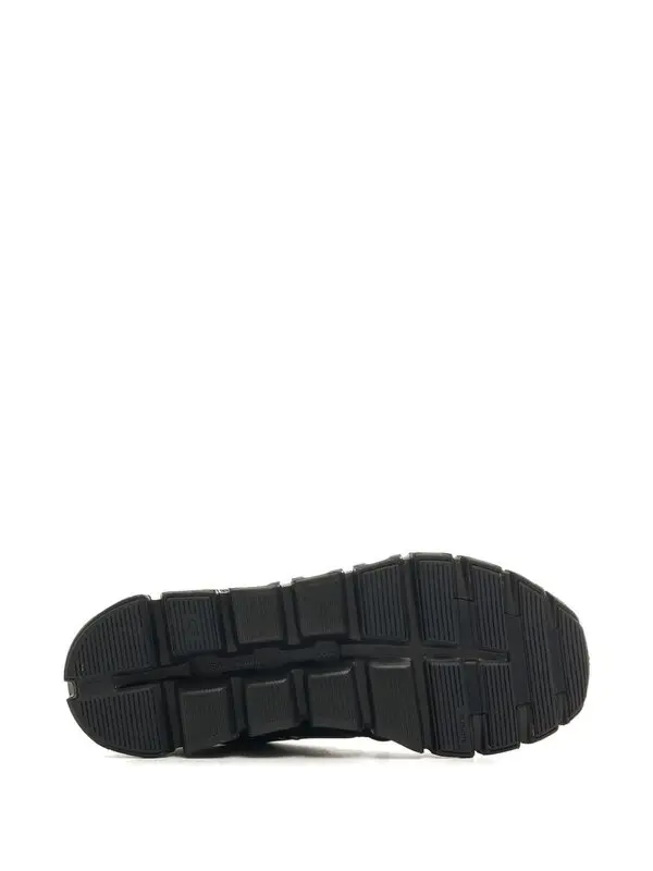 On 6 Sneakers