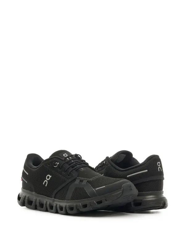 On 6 Sneakers
