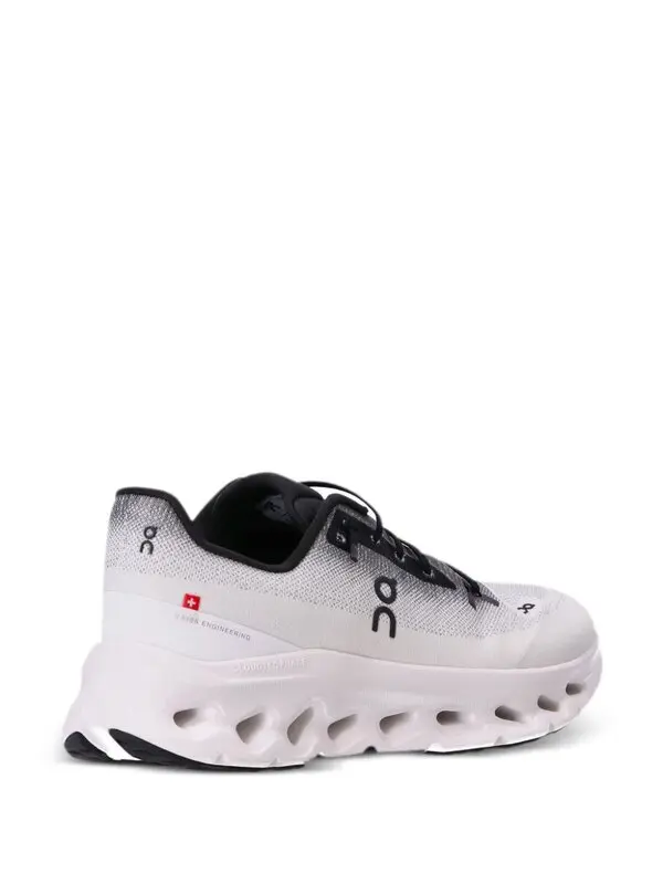 On Cloudtilt Sneakers