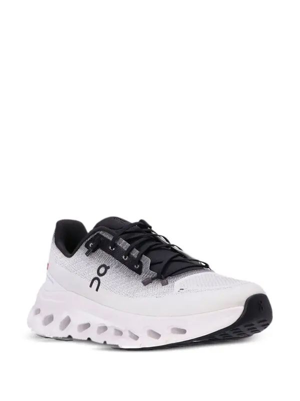 On Cloudtilt Sneakers