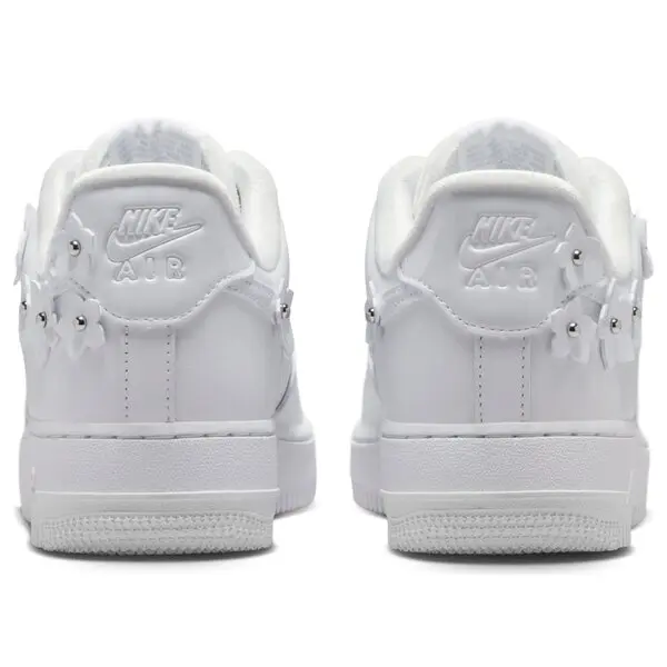 Nike Force 1 '07 Florette Sneakers