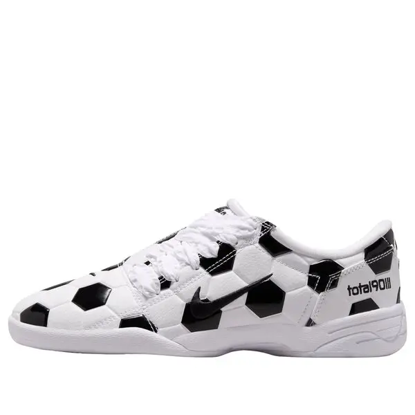 Nike Total 90 Sneakers - White/black
