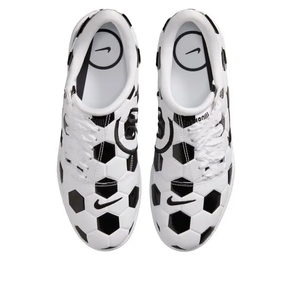 Nike Total 90 Sneakers - White/black