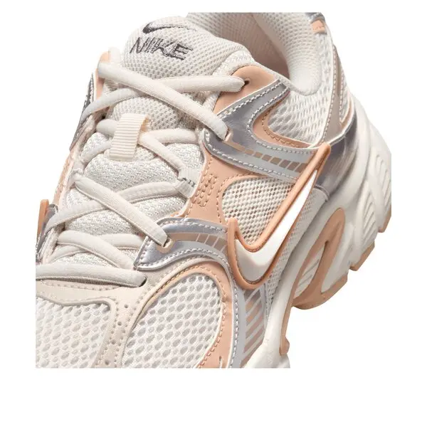 Nike V5 Rnr Sneakers - Phantom Chalk/shimmer