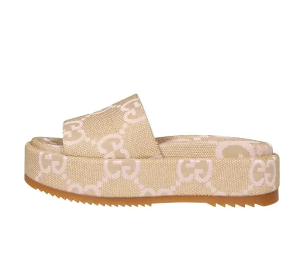 Gucci Platform Slide Sandal With Jumbo Gg Motif - Beige/light Pink
