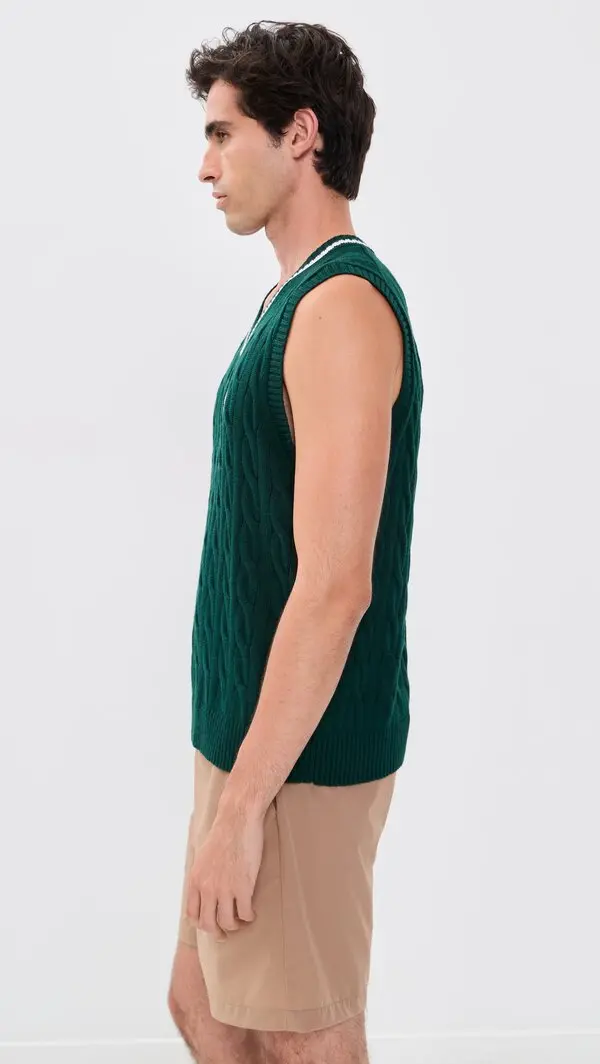 QUIET GOLF Cable Knit V-neck Vest