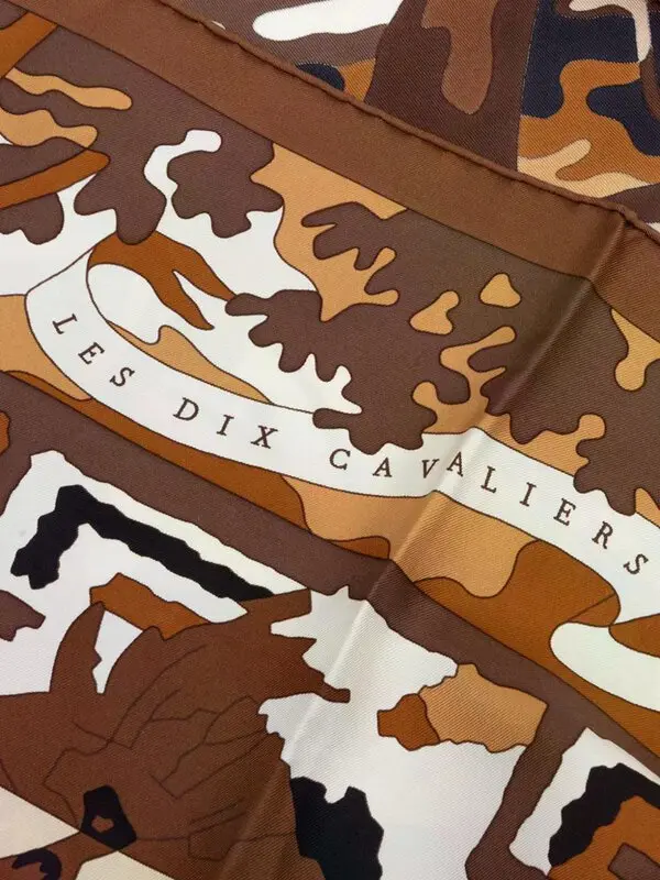Hermès 1990-2010 Les Dix Cavaliers Silk Scarf 90 Scarves