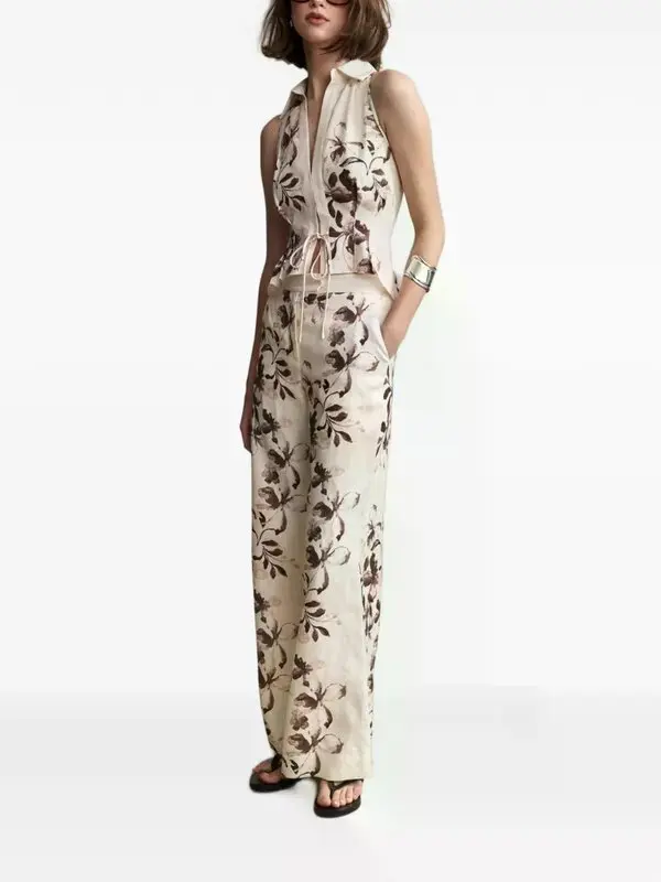 HEVRON Capri Floral-print Trousers - Neutrals