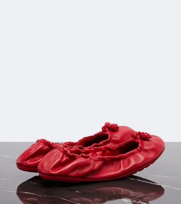 Bottega Veneta Fantasmina Leather Ballet Flats - Red