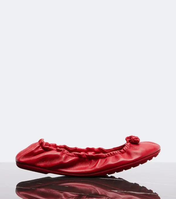 Bottega Veneta Fantasmina Leather Ballet Flats - Red