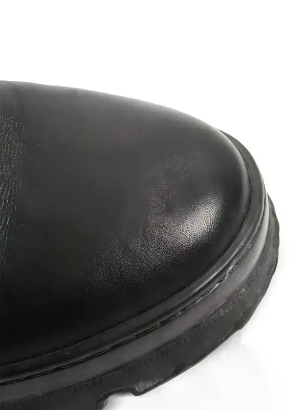 Legres Round-toe Leather Chelsea Boots