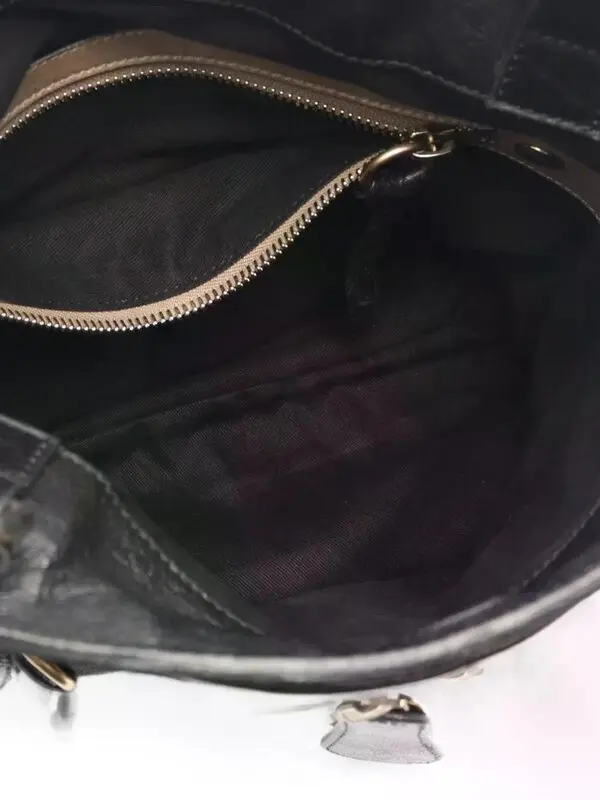 Chloé Bay Shoulder Bag - Black