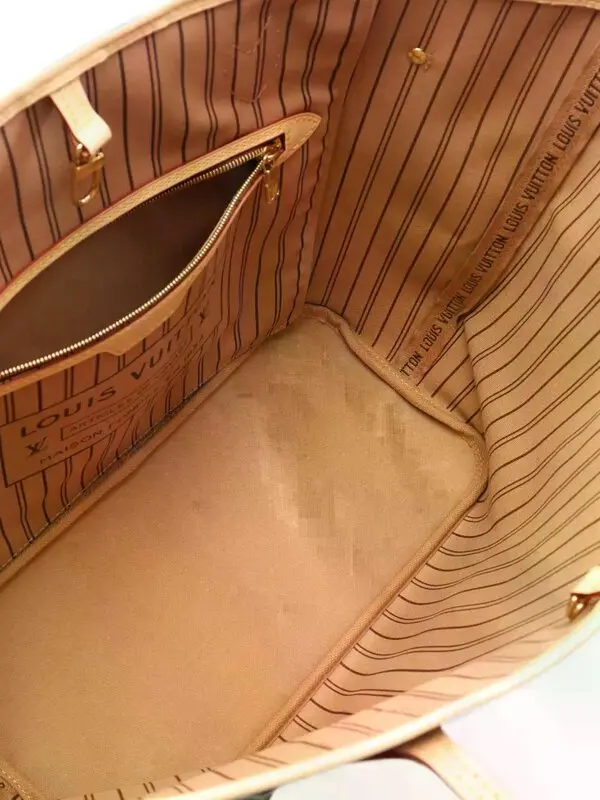 LOUIS VUITTON 2021 Monogram Neverfull Mm Tote Bag