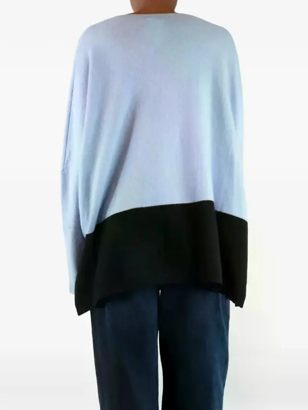 Amanda Wakeley Two-tone V-neck Sweater