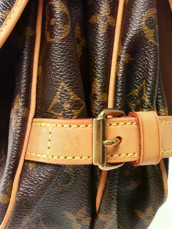 LOUIS VUITTON 2008 Saumur Cross Body Bag