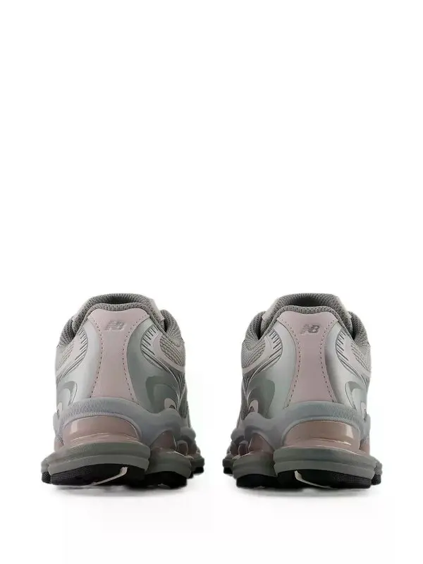NEW BALANCE Abzorb 2000 Panel Sneakers