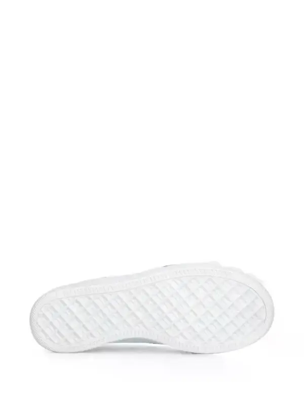 Sketchers Logo-embossed Low-top Sneakers