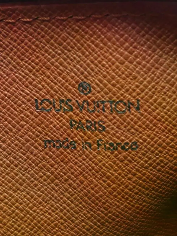 LOUIS VUITTON 1997 Monogram Papillon 26 Handbag