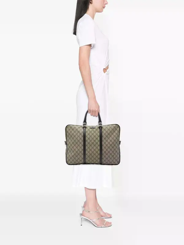 Gucci 2016-2026 Gg Supreme Business Bag