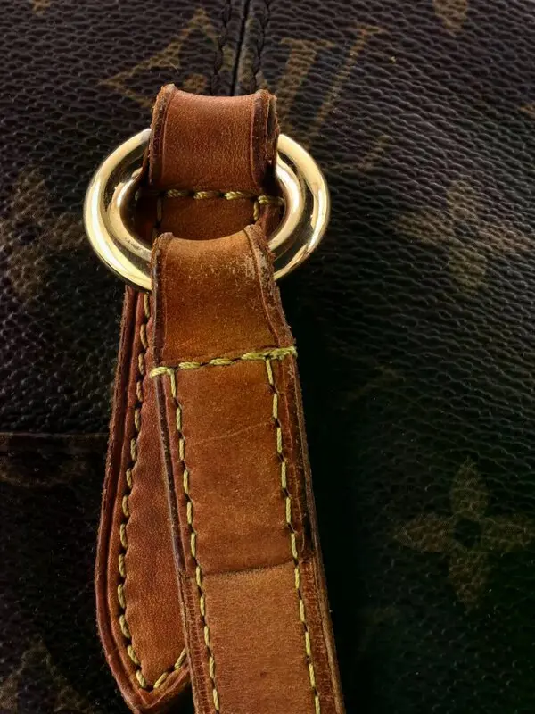 LOUIS VUITTON Monogram Canvas Gm Shoulder Bag - Brown
