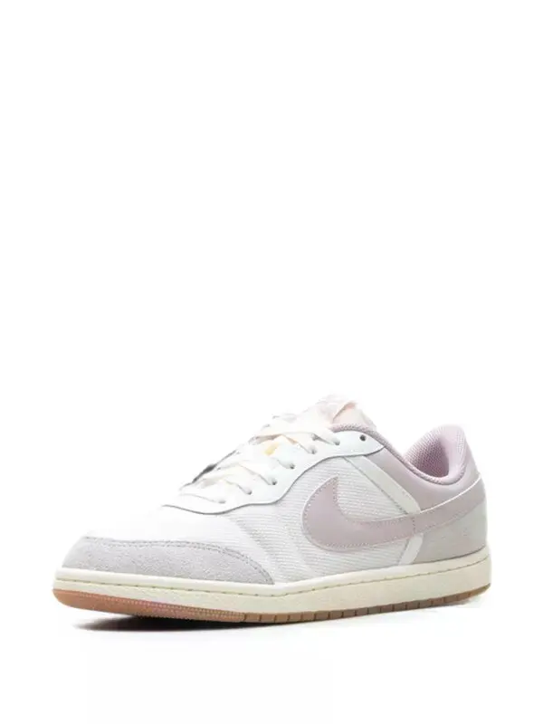 JORDAN Skyline Low Sneakers