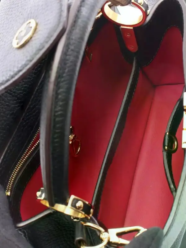 LOUIS VUITTON Capucines Bb Handbag