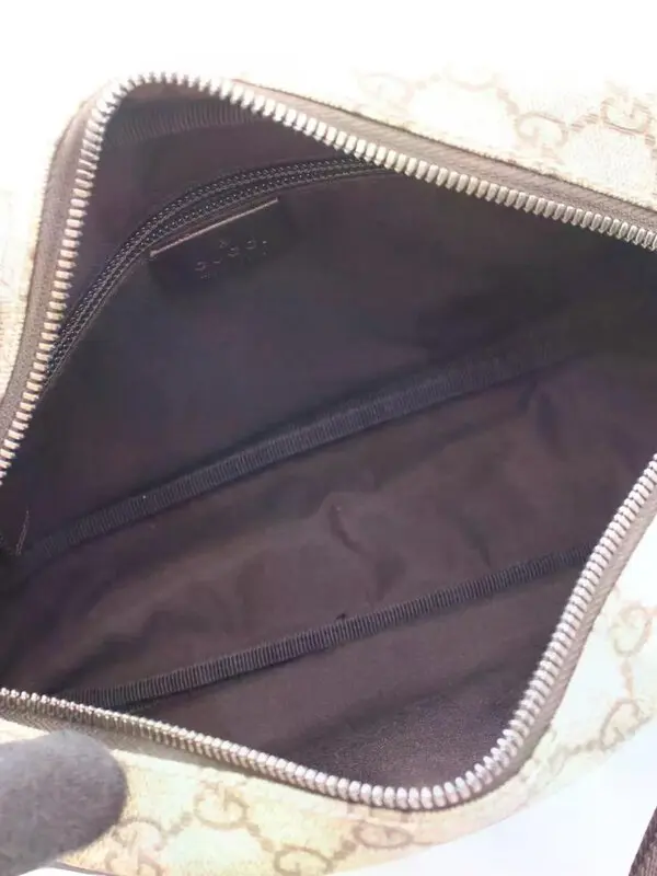 Gucci Gg Supreme Crossbody Bag