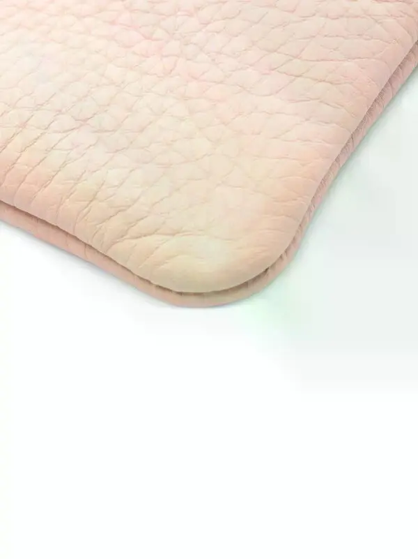Gucci Animalier Bee Clutch Bag - Pink