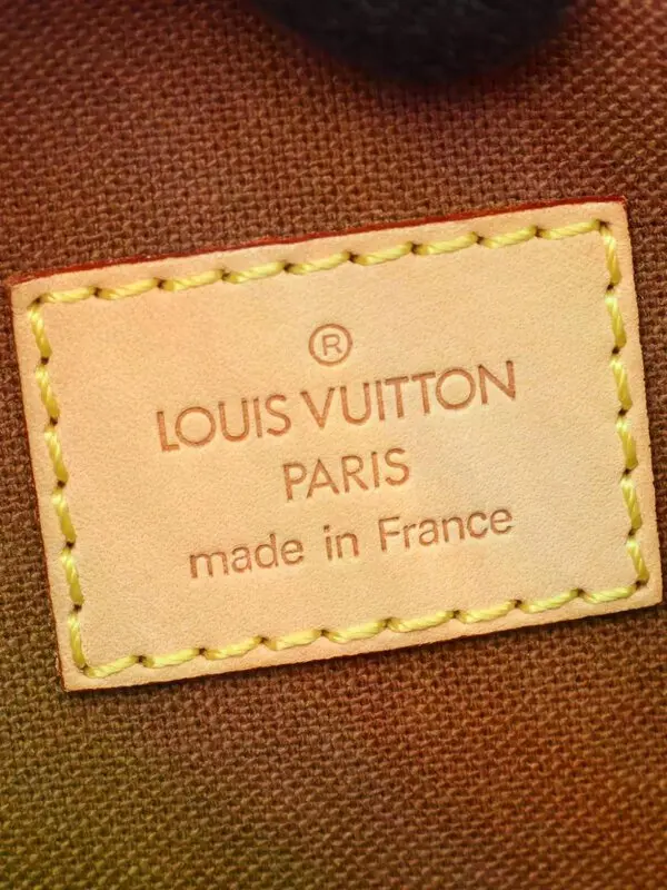 LOUIS VUITTON 2005 Monogram Pochette Bosphore Shoulder Bag