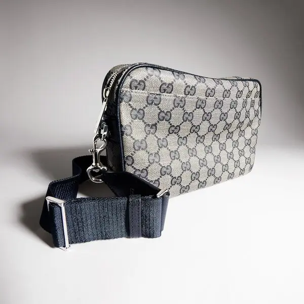 Gucci Essence Classic Small Crossbody Bag Gg Canvas