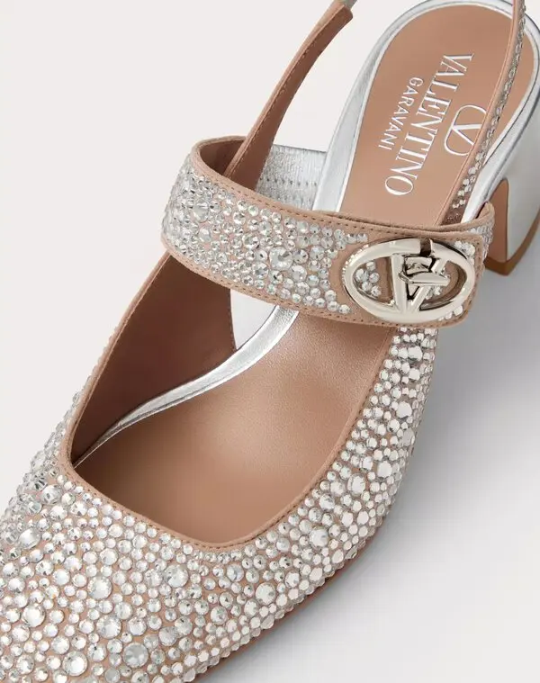Valentino Garavani Vlogo Signature Embellished Pumps