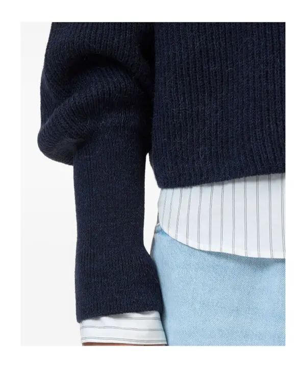 Closed Cuffed-sleeves Sweater