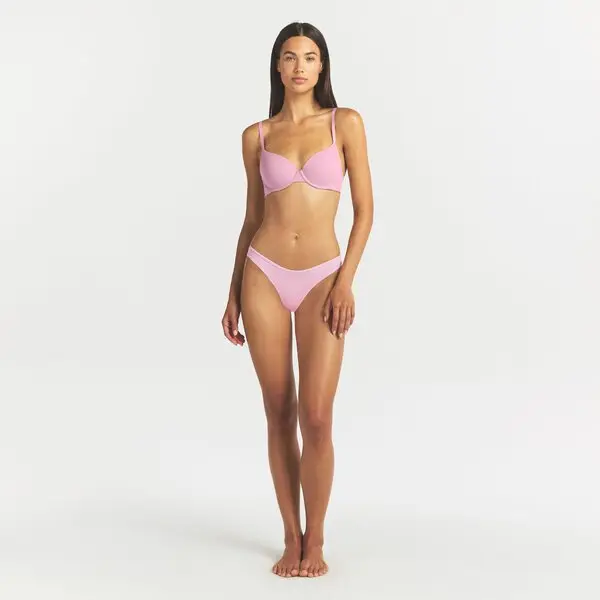 SKIMS T Shirt Bra | Pink | | Fits Everybody - Bubble Gum