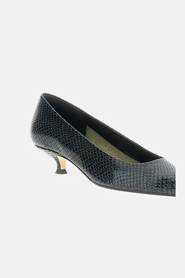 AeydĒ Cari Snake-print Décolleté Pumps - Verde