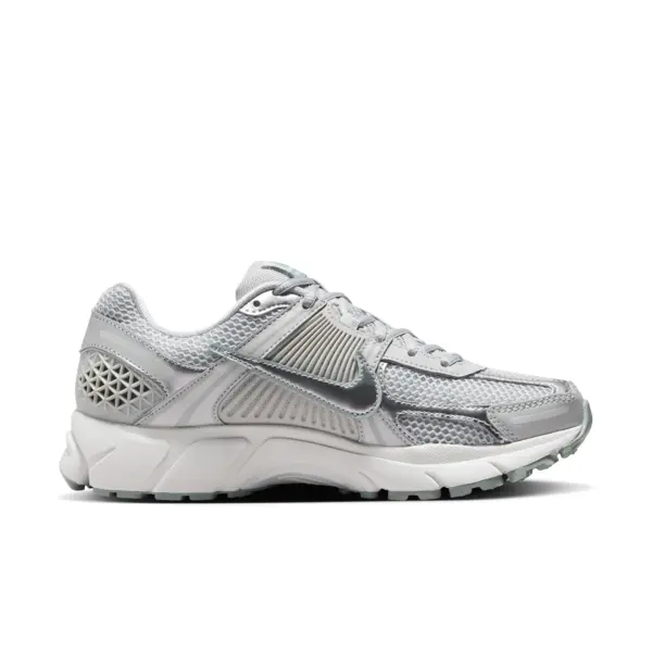Nike Zoom Vomero Lace-up Sneakers - Grey