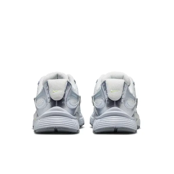 Nike V5 Rnr Shoes With Reflective Accents