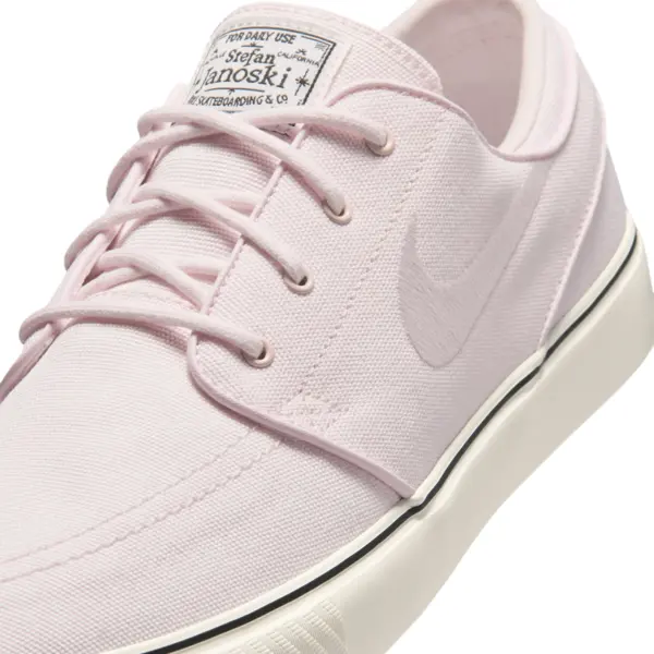 Nike Zoom Janoski Og+ Canvas Skate Shoes - Pink