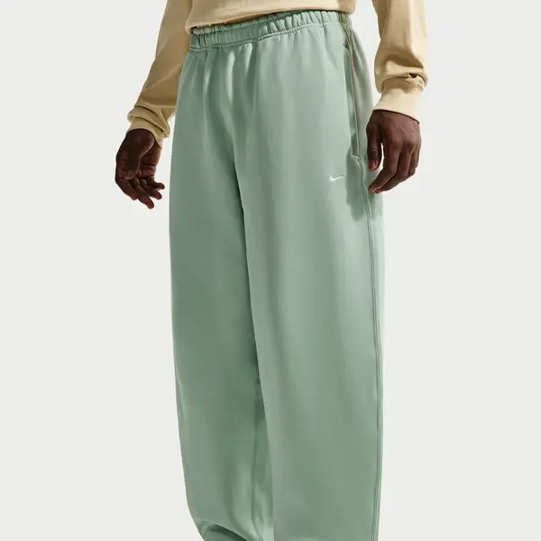 Nike Solo Swoosh Cuffed Fleece Pants