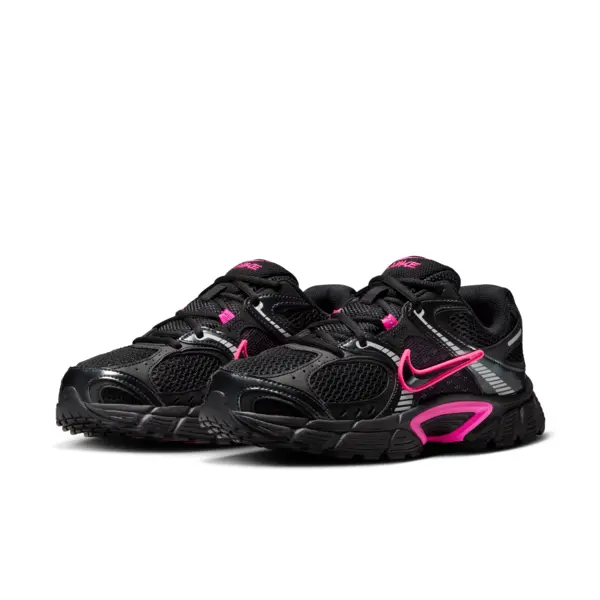 Nike V5 Rnr Shoes With Reflective Accents