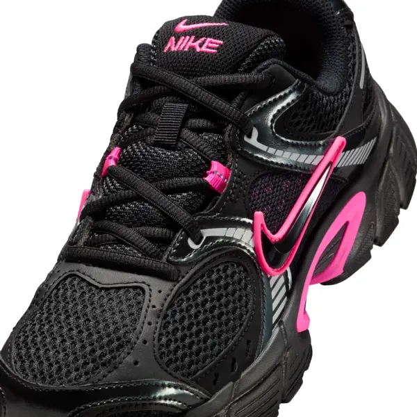 Nike V5 Rnr Shoes With Reflective Accents