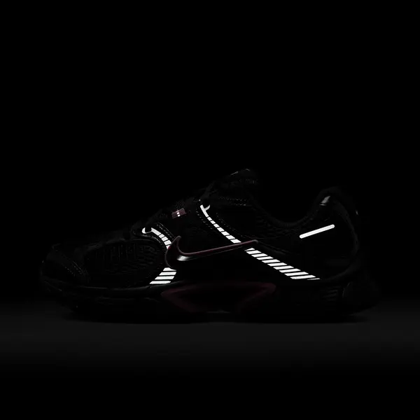 Nike V5 Rnr Shoes With Reflective Accents